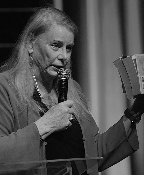 People - Deirdre McCloskey | Ralston College People - Deirdre McCloskey | Ralston College